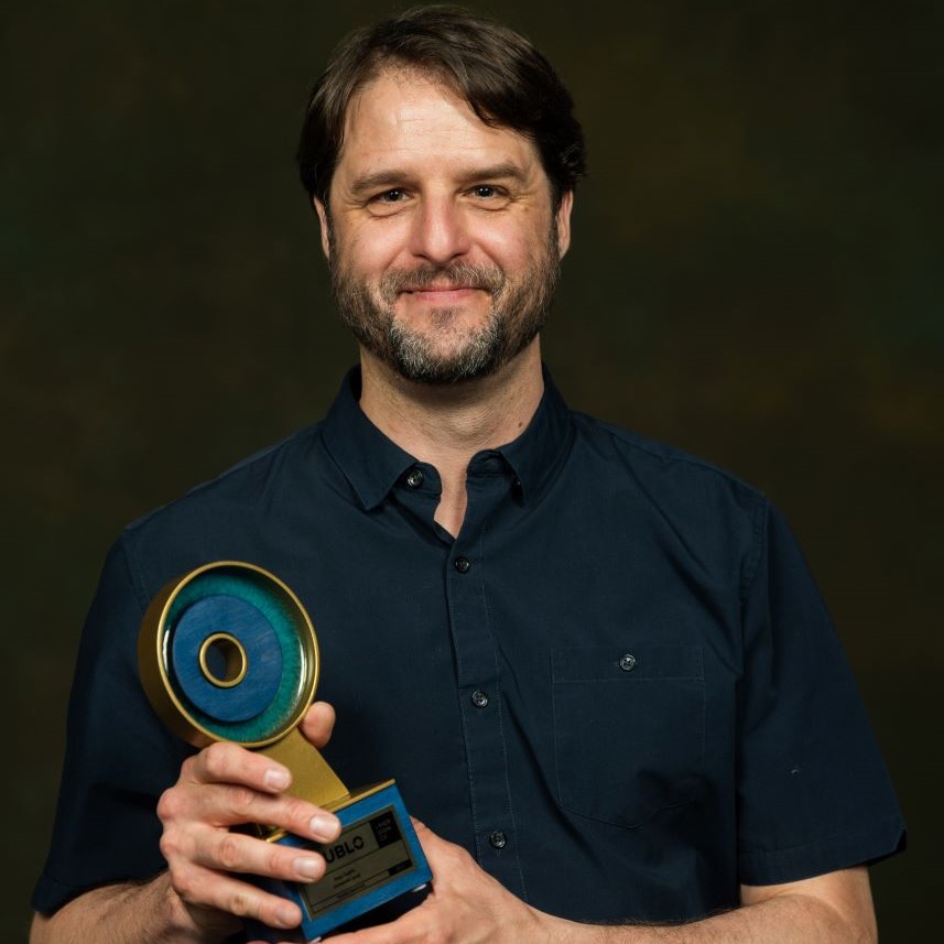 Marc Guérin reçoit le prix Transformation au gala des prix Hublo 2025 ...